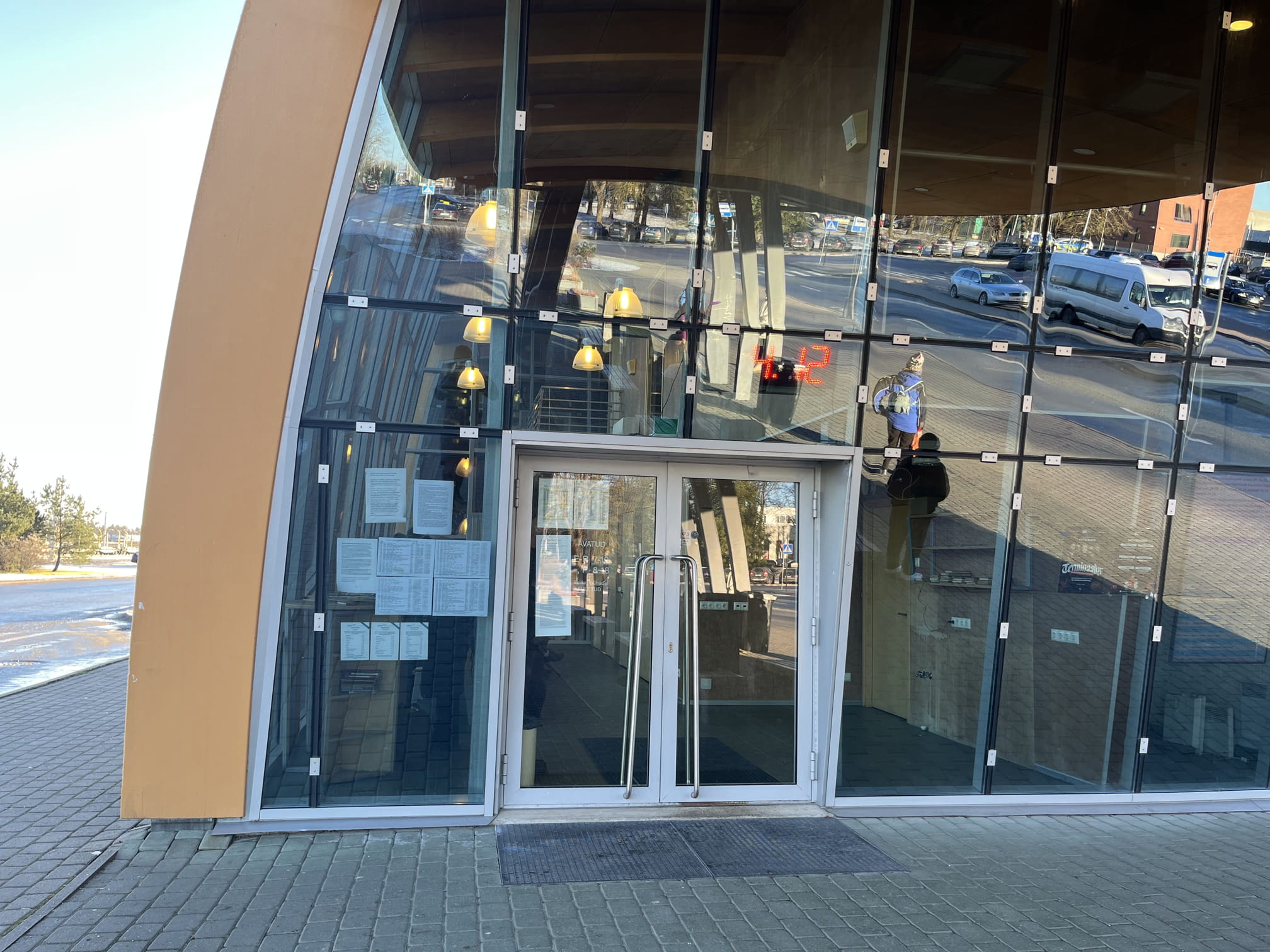 Jõgeva Bus Station - Mapeirons